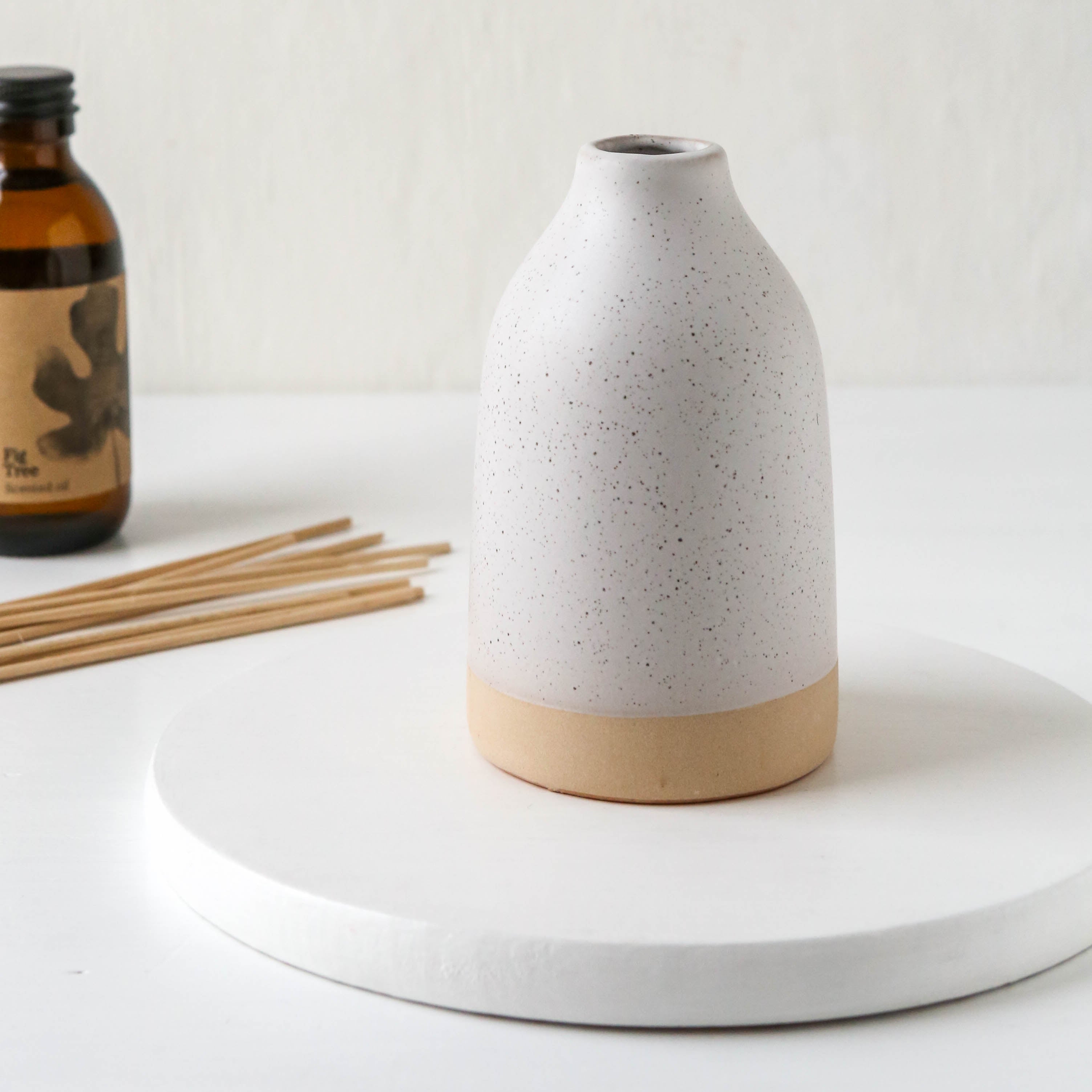 White Speckle Ceramic Diffuser Bottle – Berylune