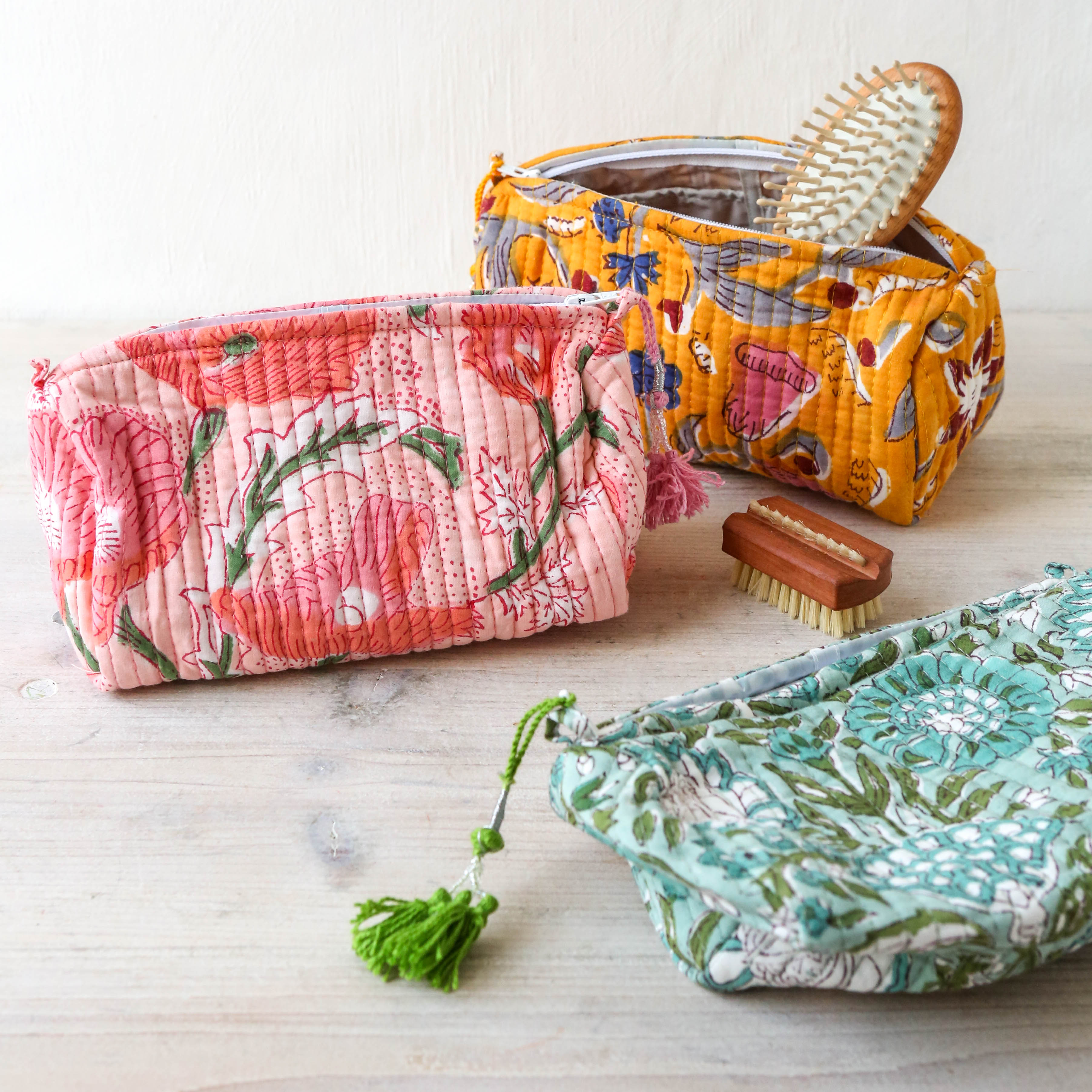 Quilted Cotton Wash Bag - Small – Berylune