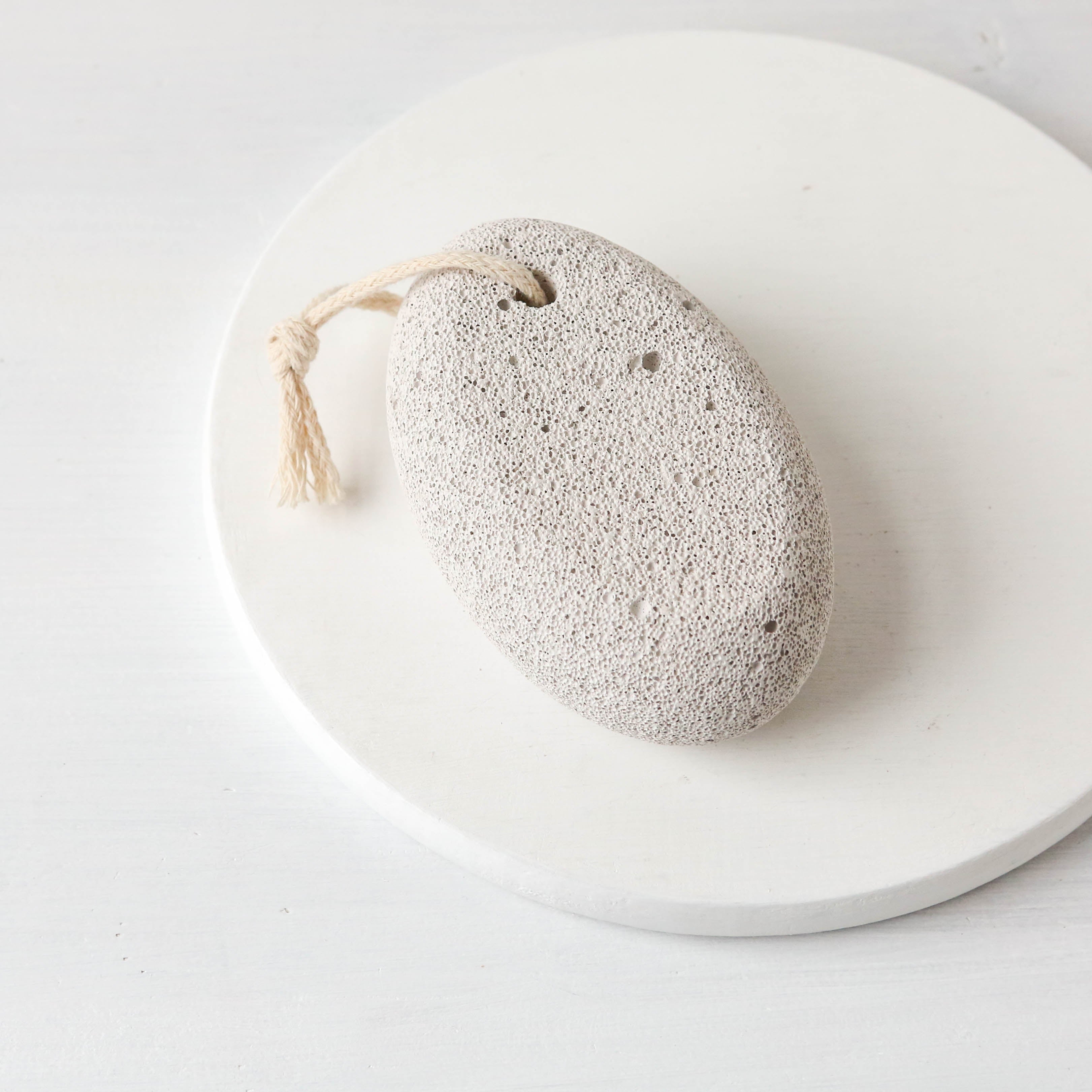 Pumice Stone With Rope – Berylune