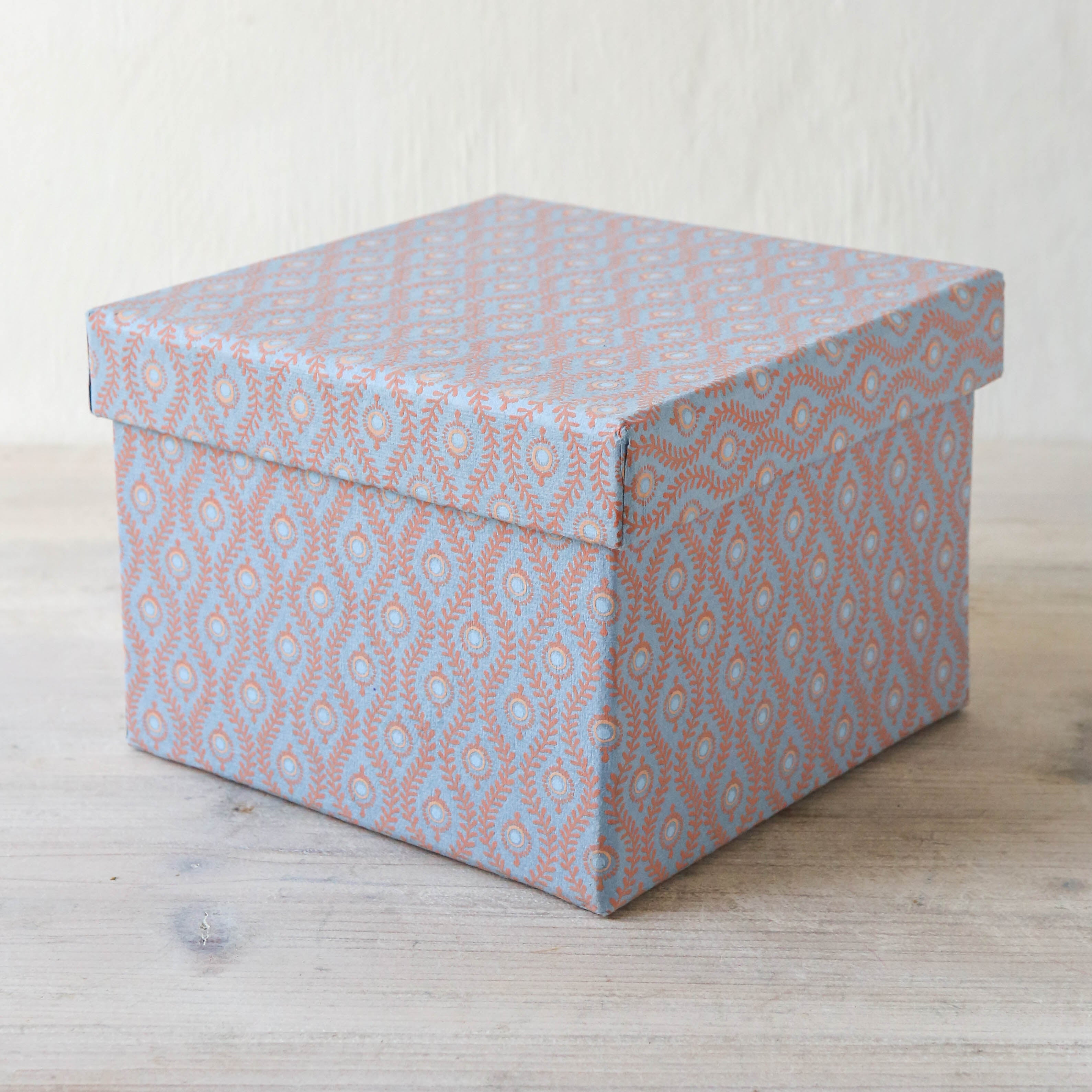 Cubic Covered Storage Box in Lulu Sky - Large – Berylune