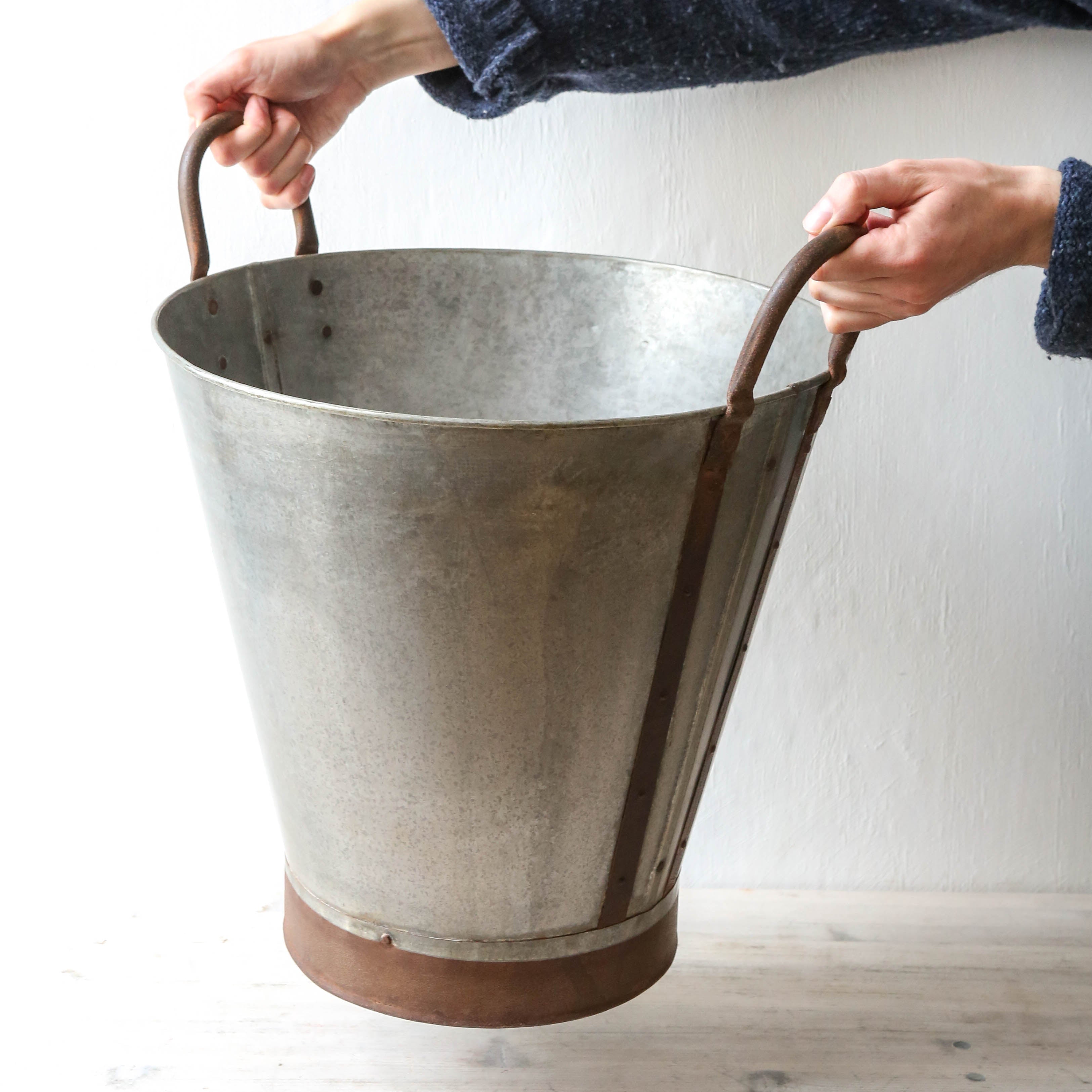 Large Olive Bucket Planter – Berylune