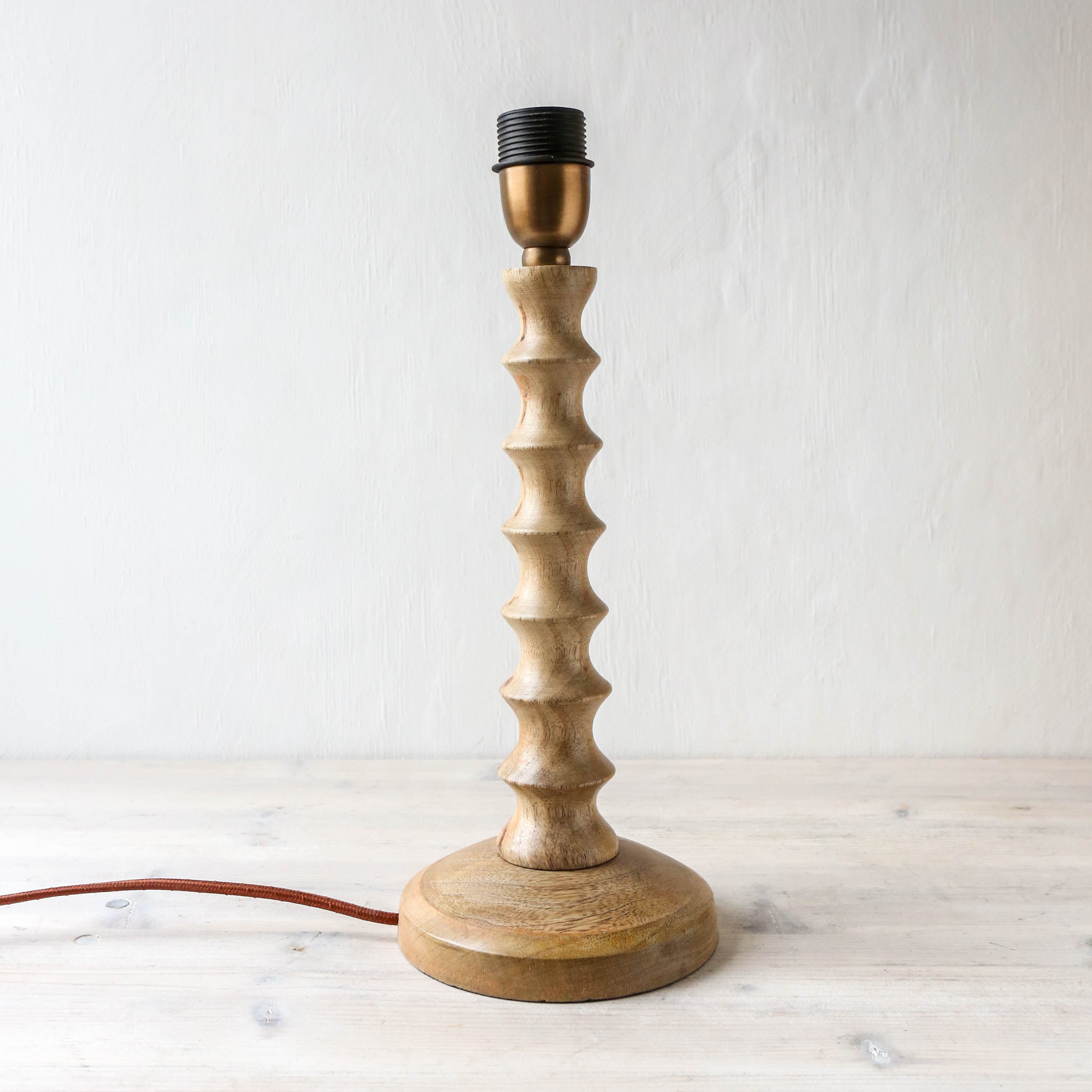 Avisa Mango Wood Bedside Table Lamp – Berylune