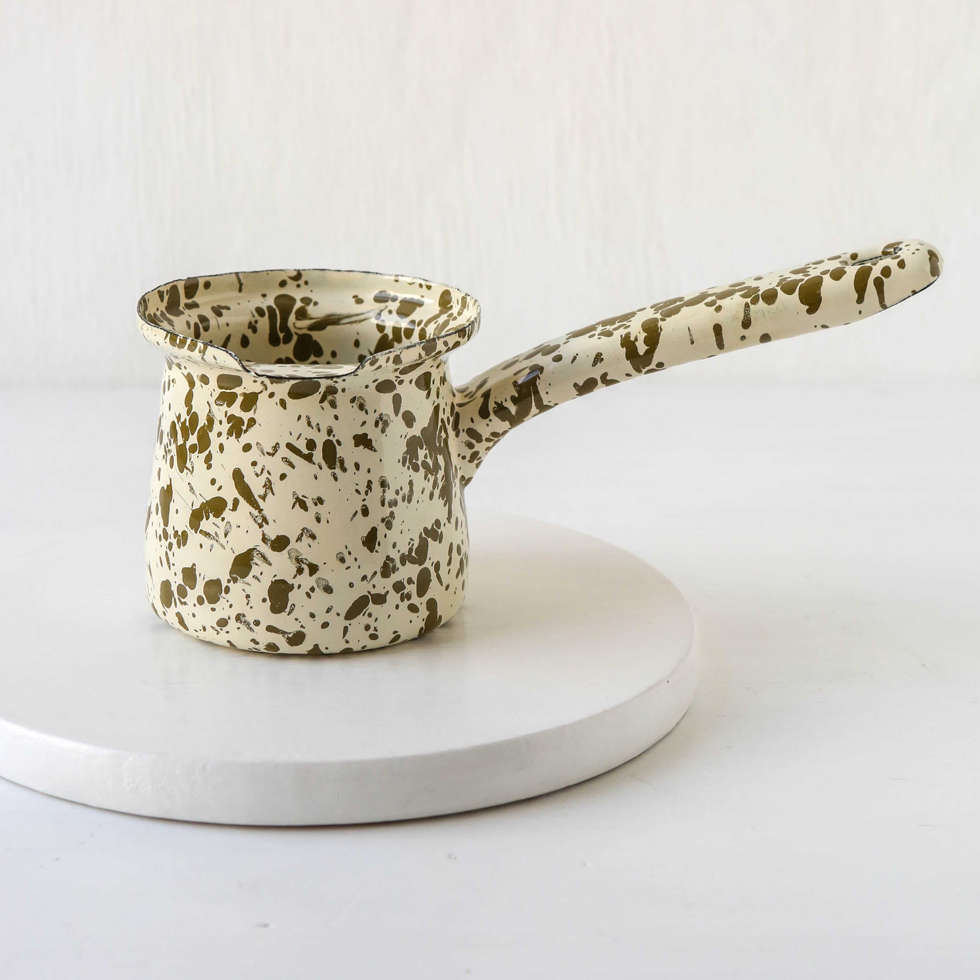Splatterware Enamel Hot Chocolate Pot - Olive Green – Berylune