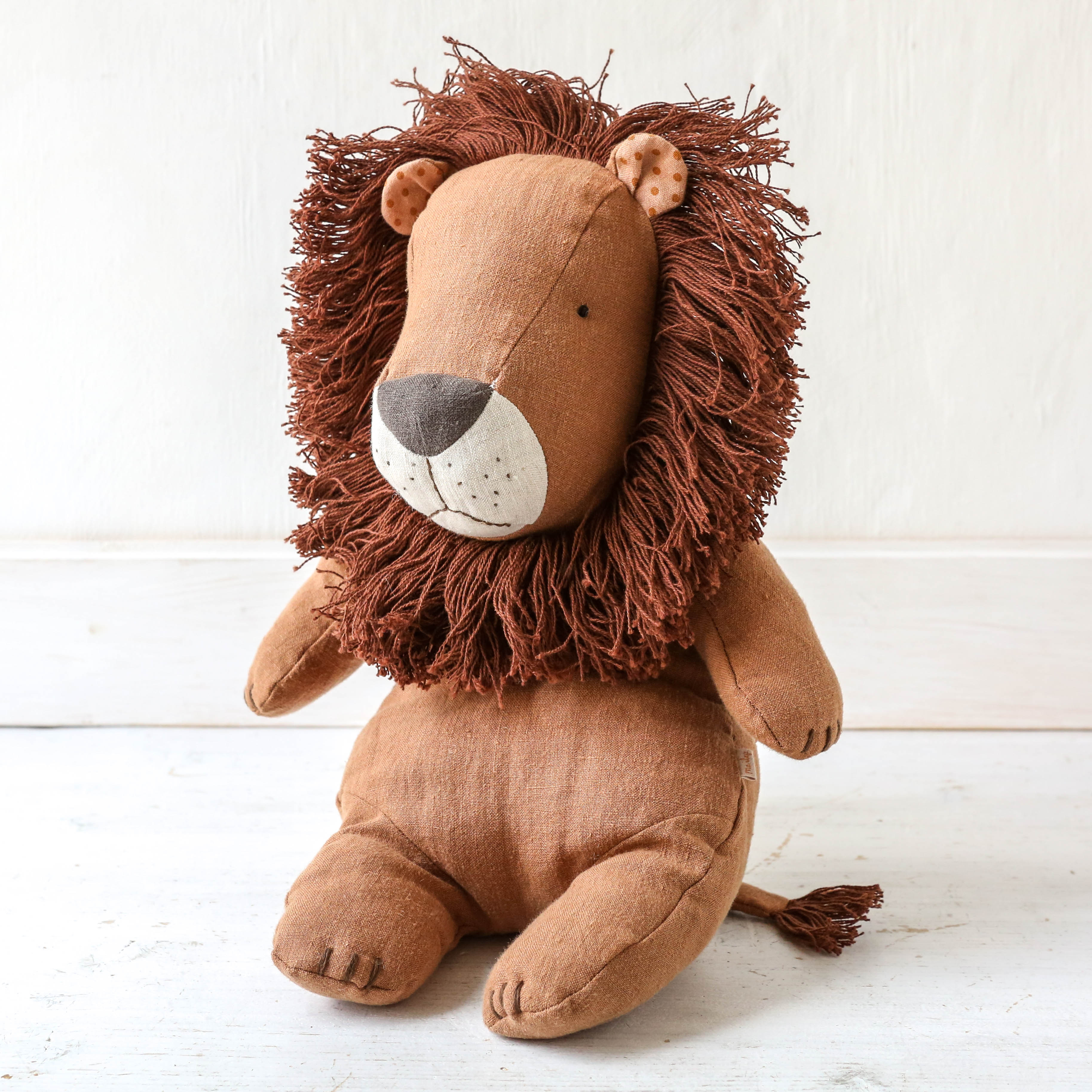 Large Lion Toy – Berylune
