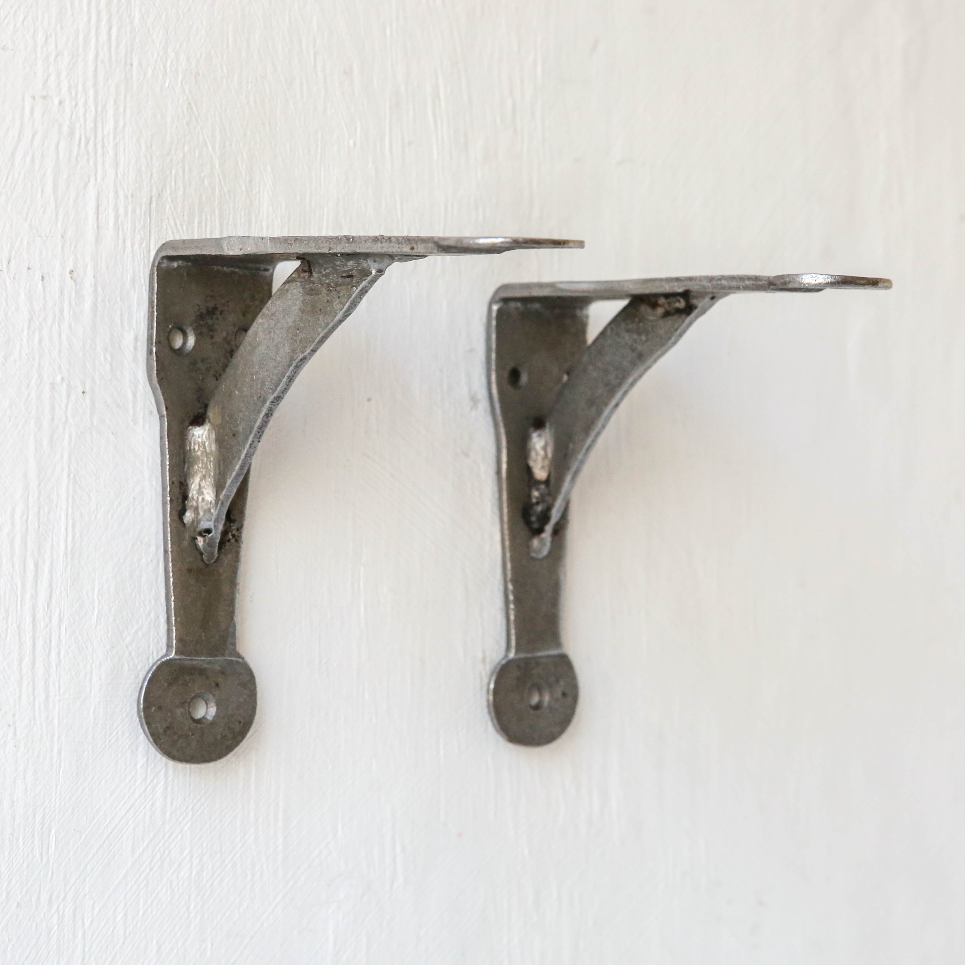 Penny End Hand Forged Shelf Bracket Pair - 100mm – Berylune
