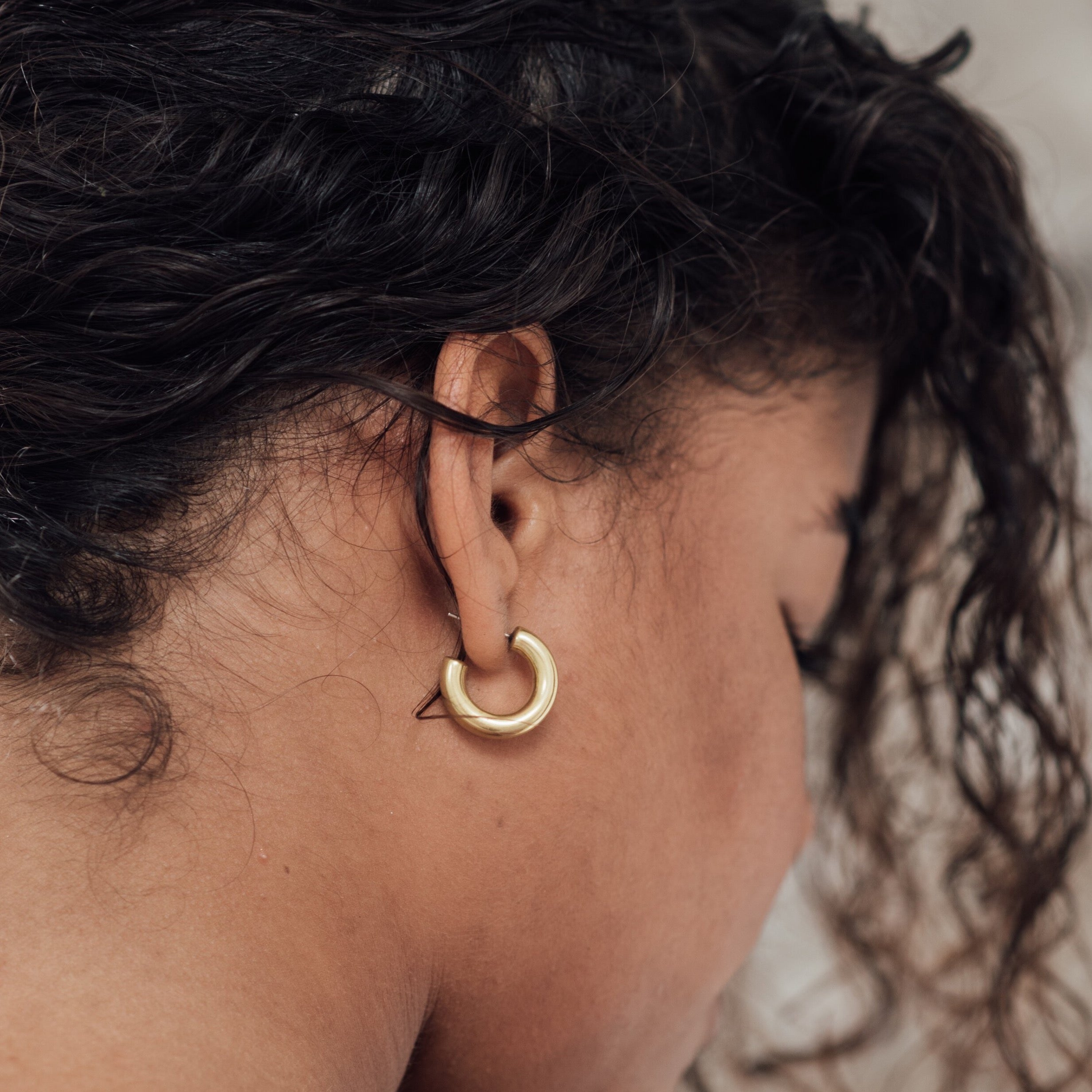 'Chloe' Chunky Hoop Earrings – Berylune